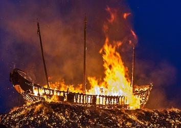 Burn the ship moments in a VUCA world