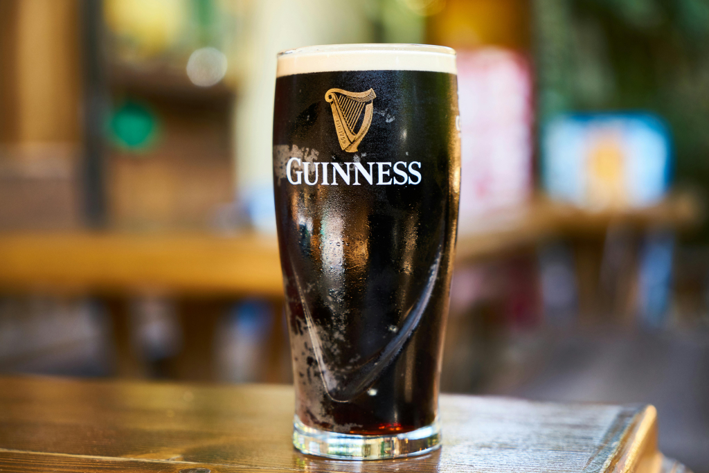 Guinness' "Splitting the G" Drive Sales