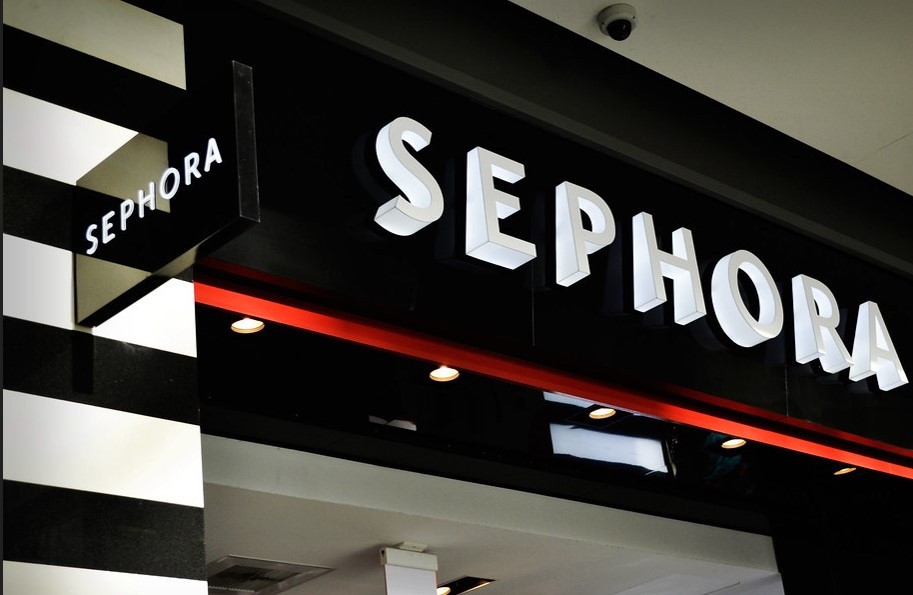 A Standard Search for Skincare Products Resulted in an Exceptional ...